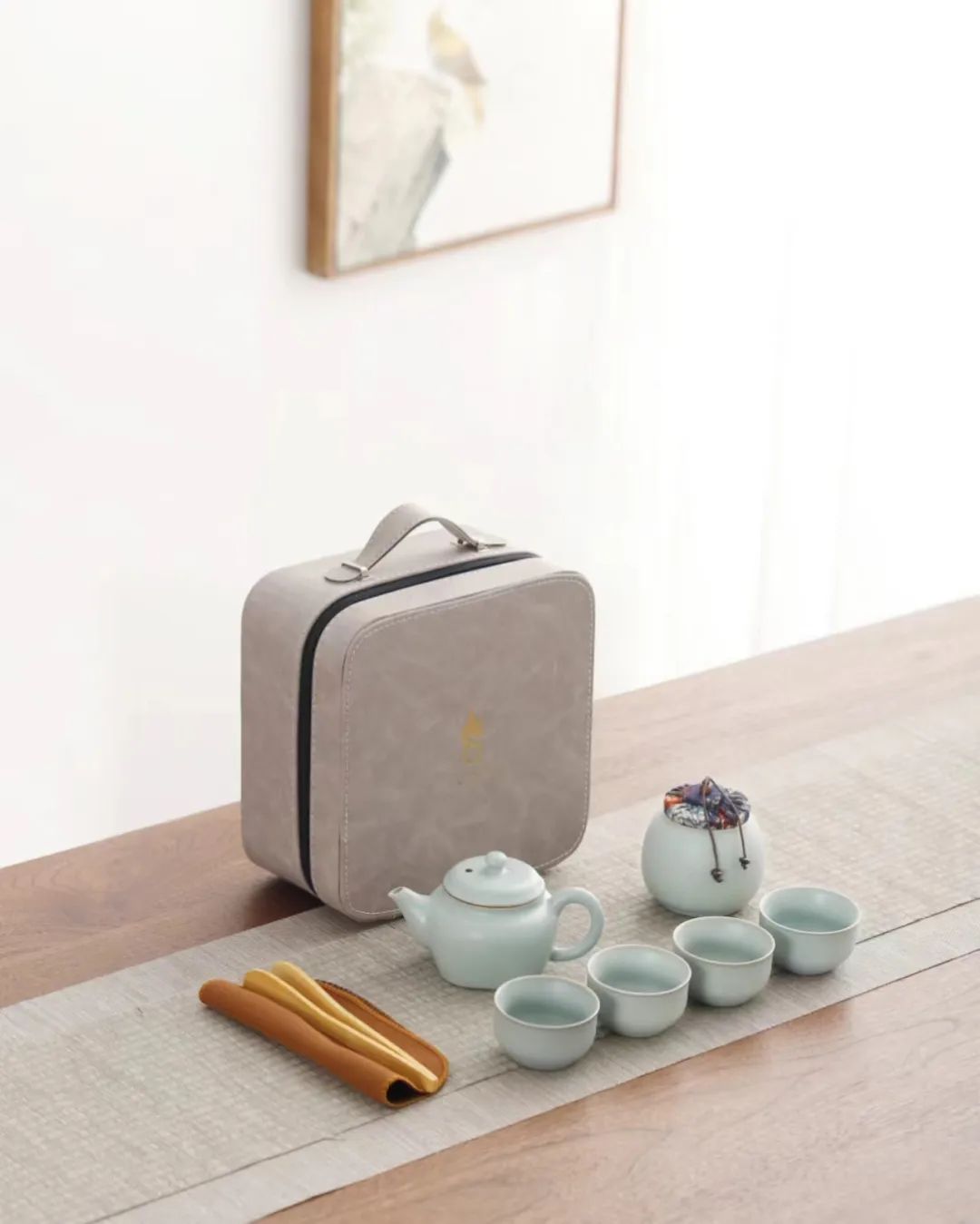 Chinese Tea Culture: The Elegance of Ge and Ru Kiln Tea Ware